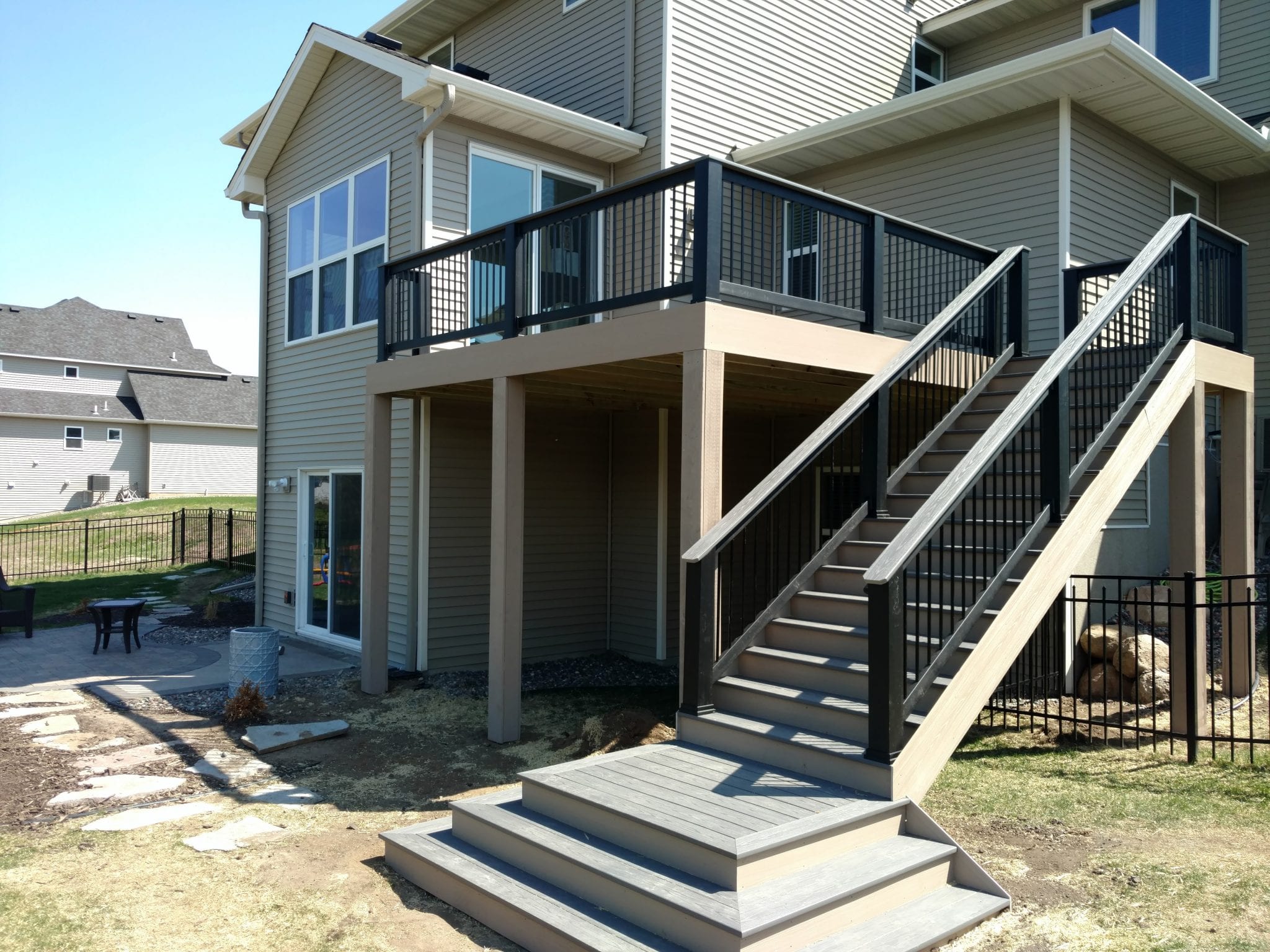 Professional Deck Construction Contractors Minnesota - Dupont Decks